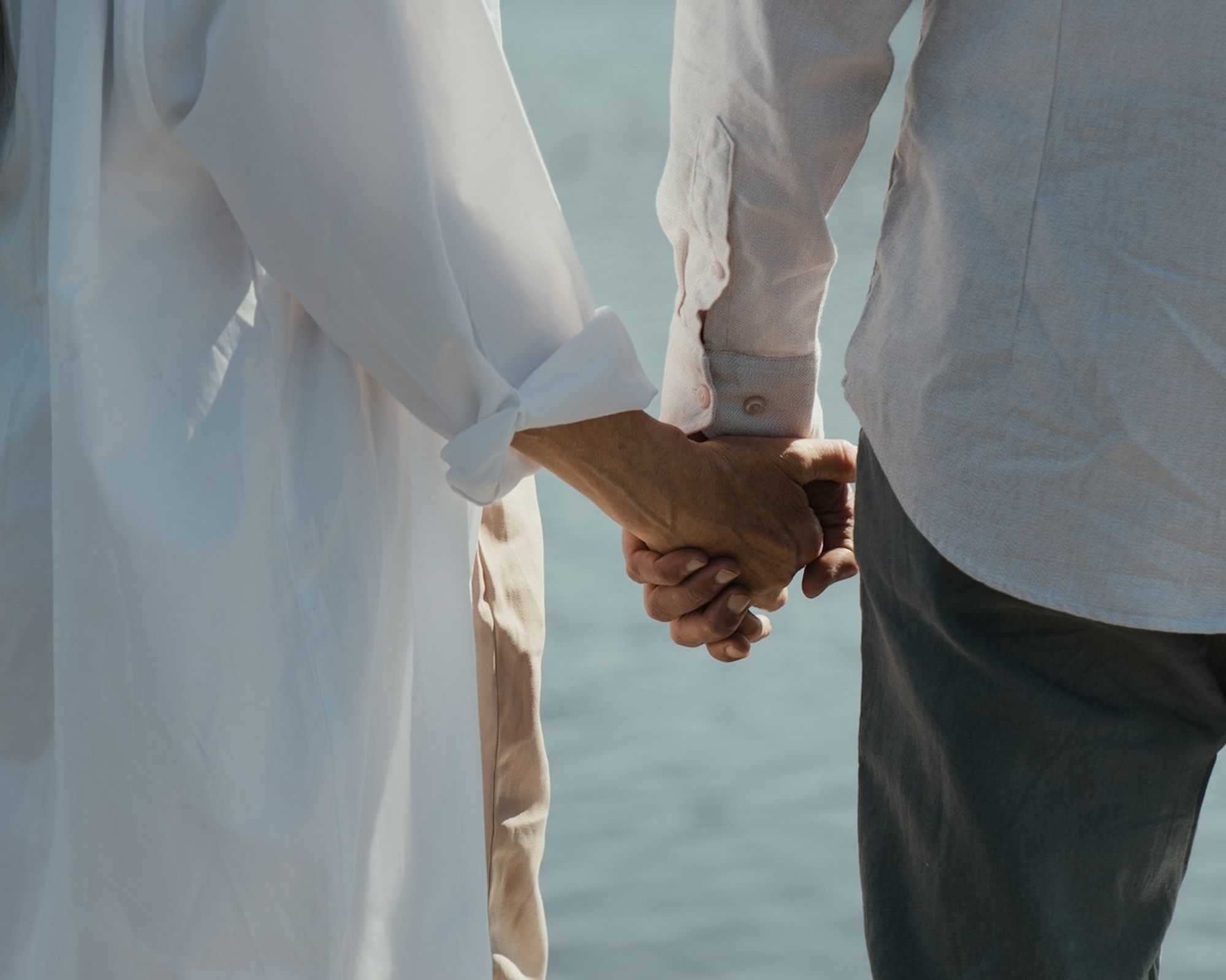 Merging vs Separate Finances: How couples can navigate money matters