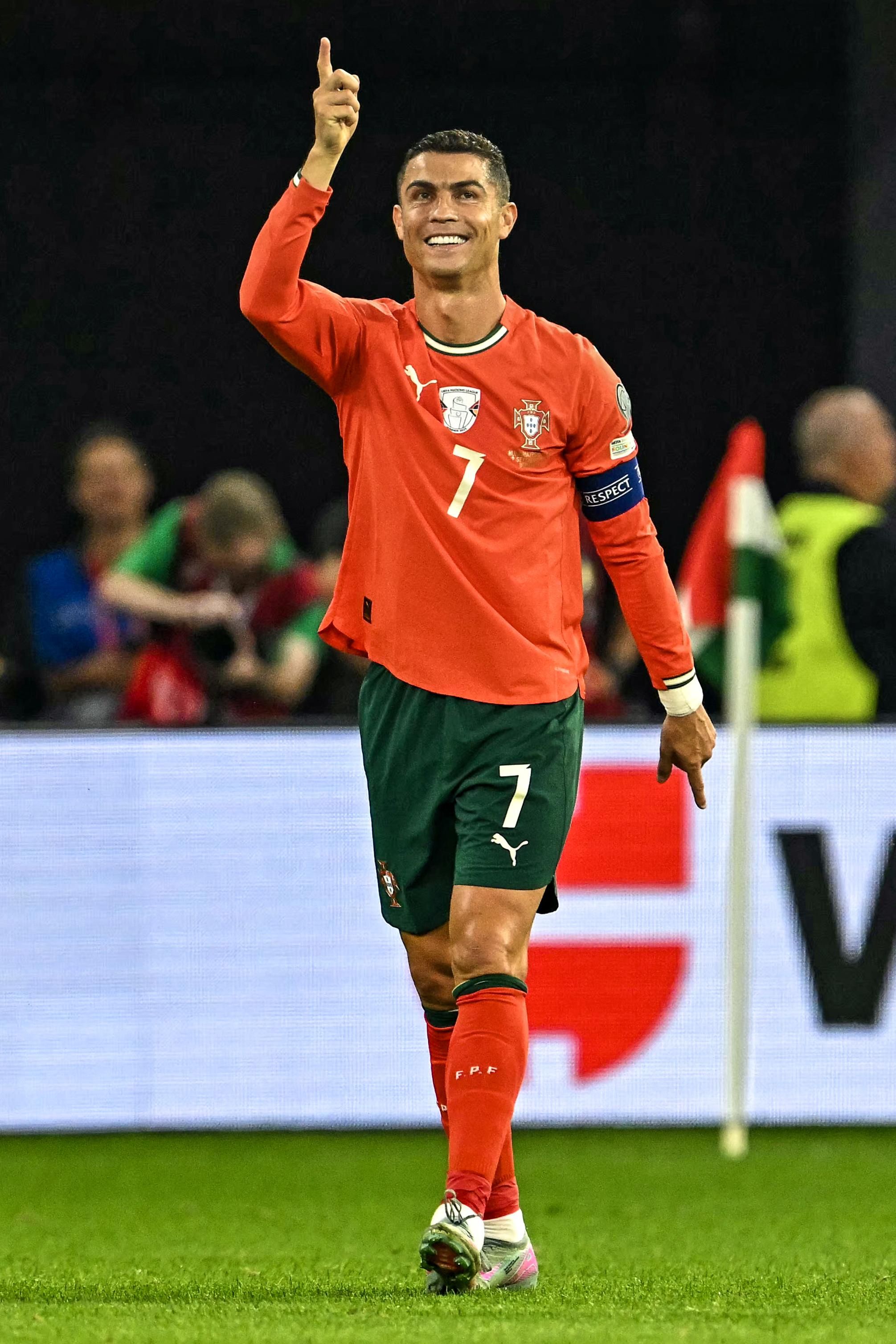 RON TOP OF THE WORLD