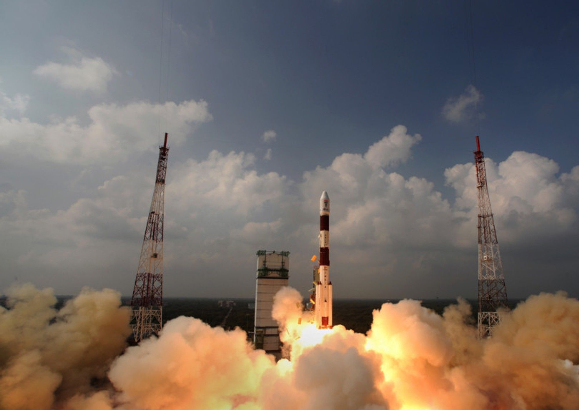 India's Mars craft reaches outer space