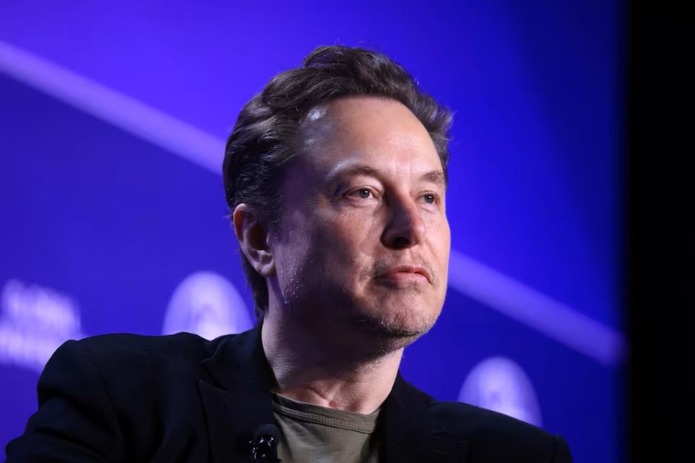 Elon Musk’s forgotten gothic era - deleted photo sparks online frenzy