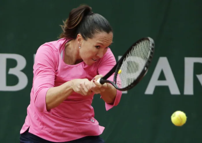 Jankovic advances at French Open