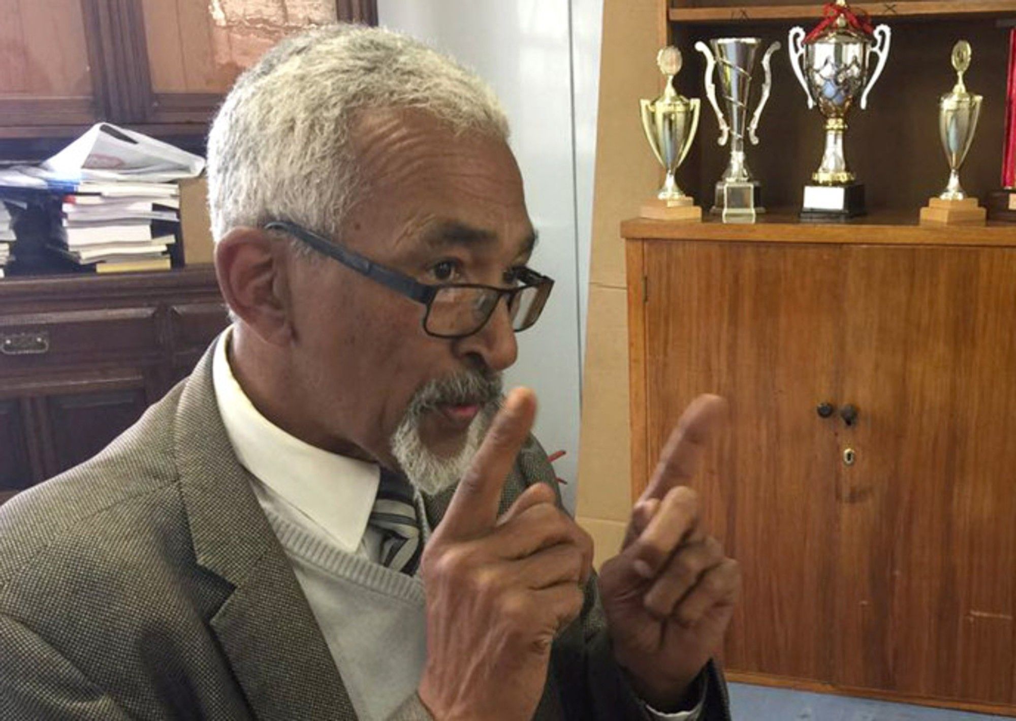 Well-known Livingstone principal dies