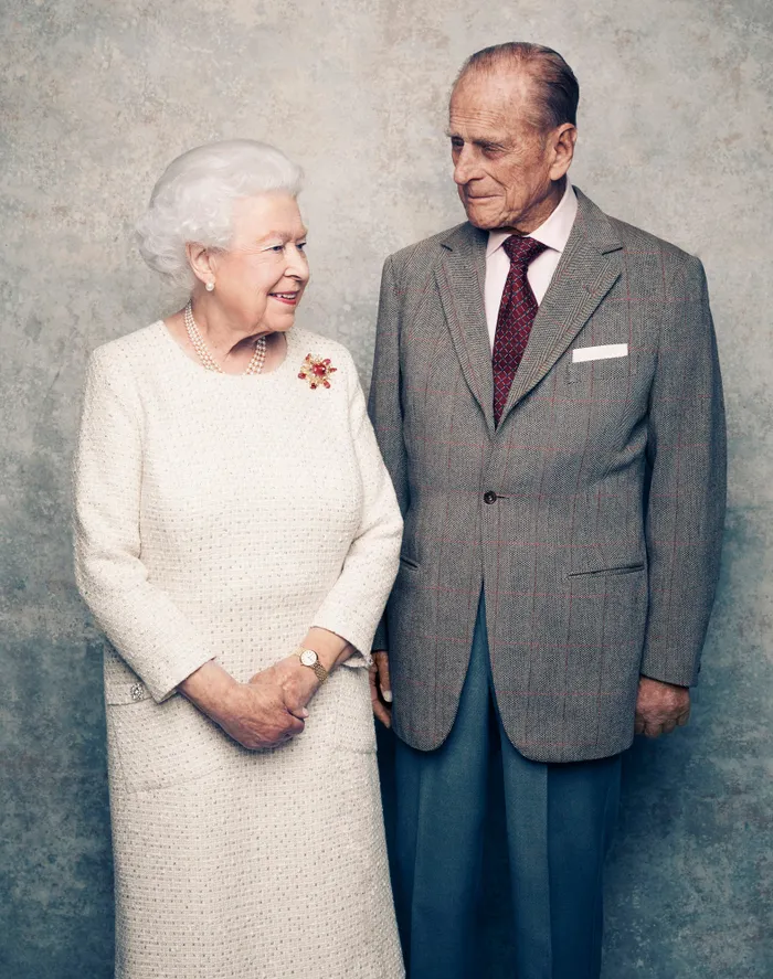 Queen Elizabeth praises husband's humour in Christmas message