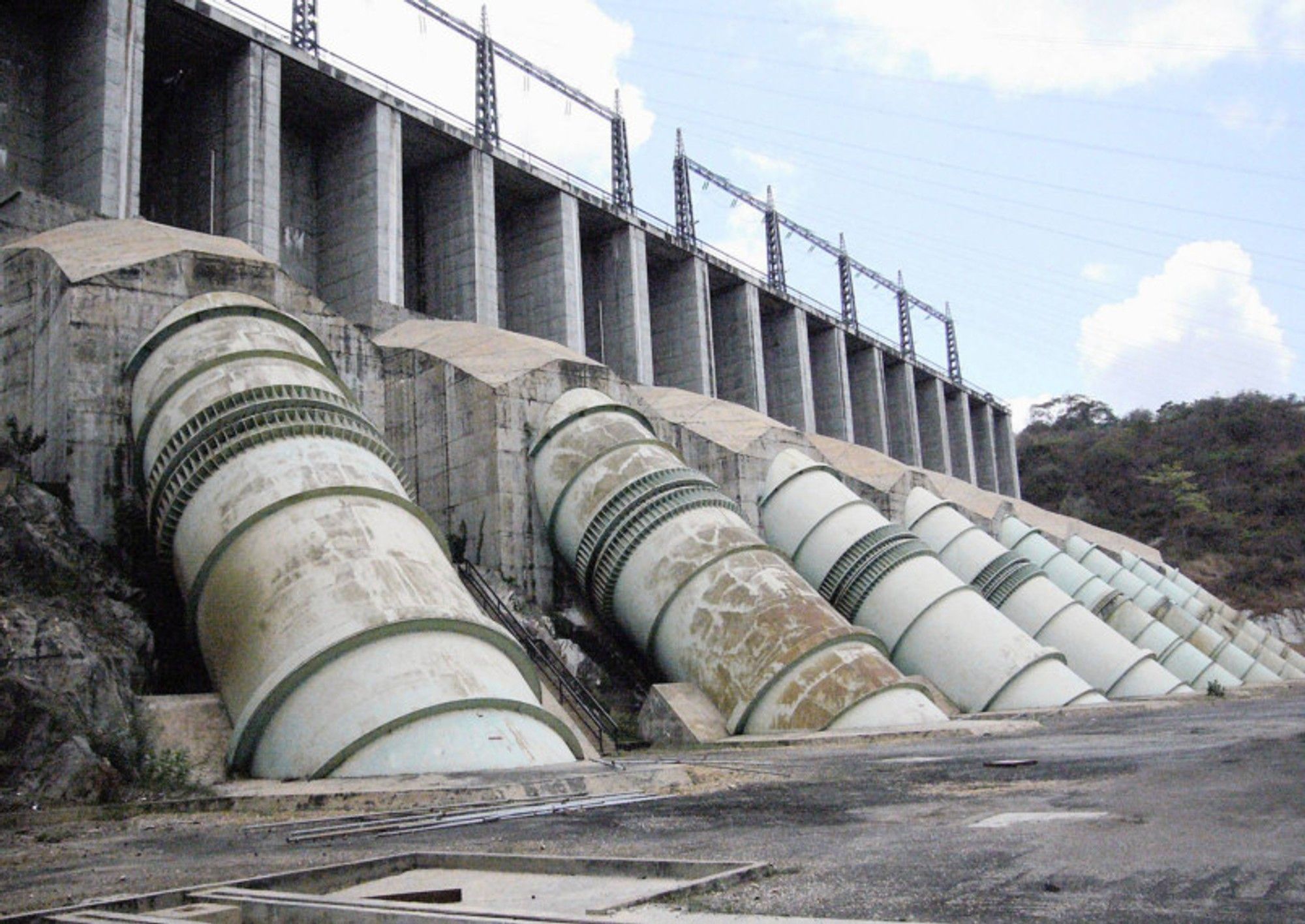 South Africa in talks with Zambia and Zimbabwe to run Grand Inga ...