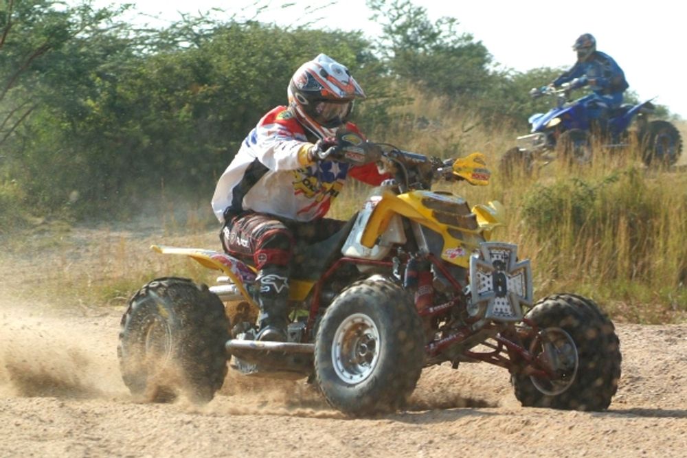 Close finishes, all-family podium in Limpopo 400