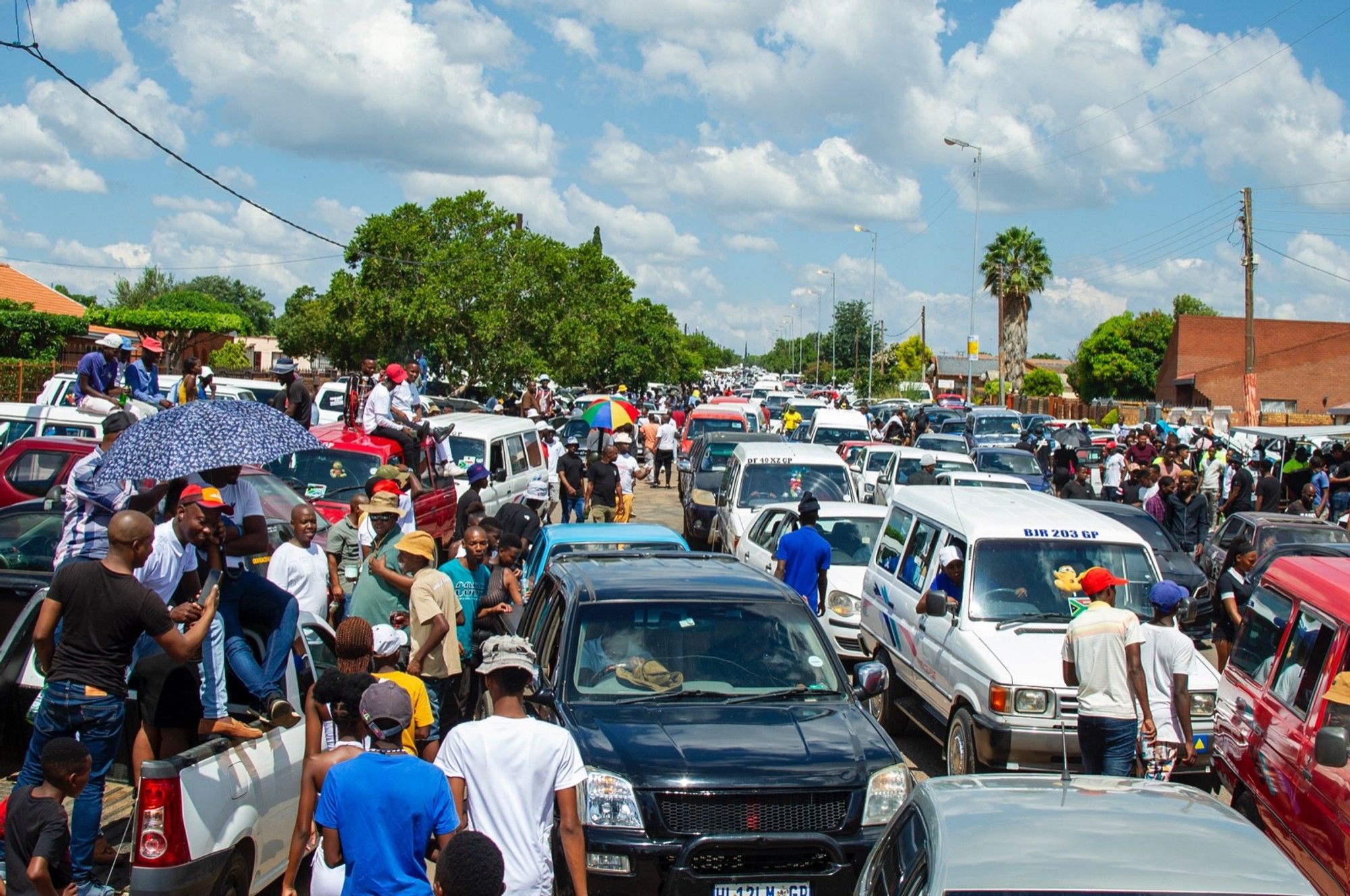 Vusi Ma R5: ‘Guys, who the hell did we just bury?’