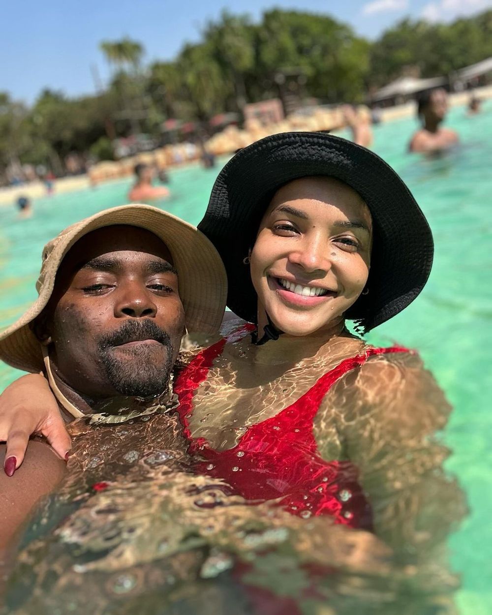 WATCH: Liesl Laurie and Dr Musa Mthombeni's viral ceiling challenge is ...