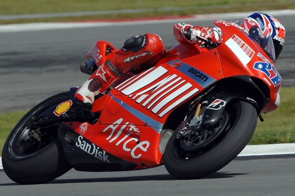 New boy Stoner favourite for Shanghai
