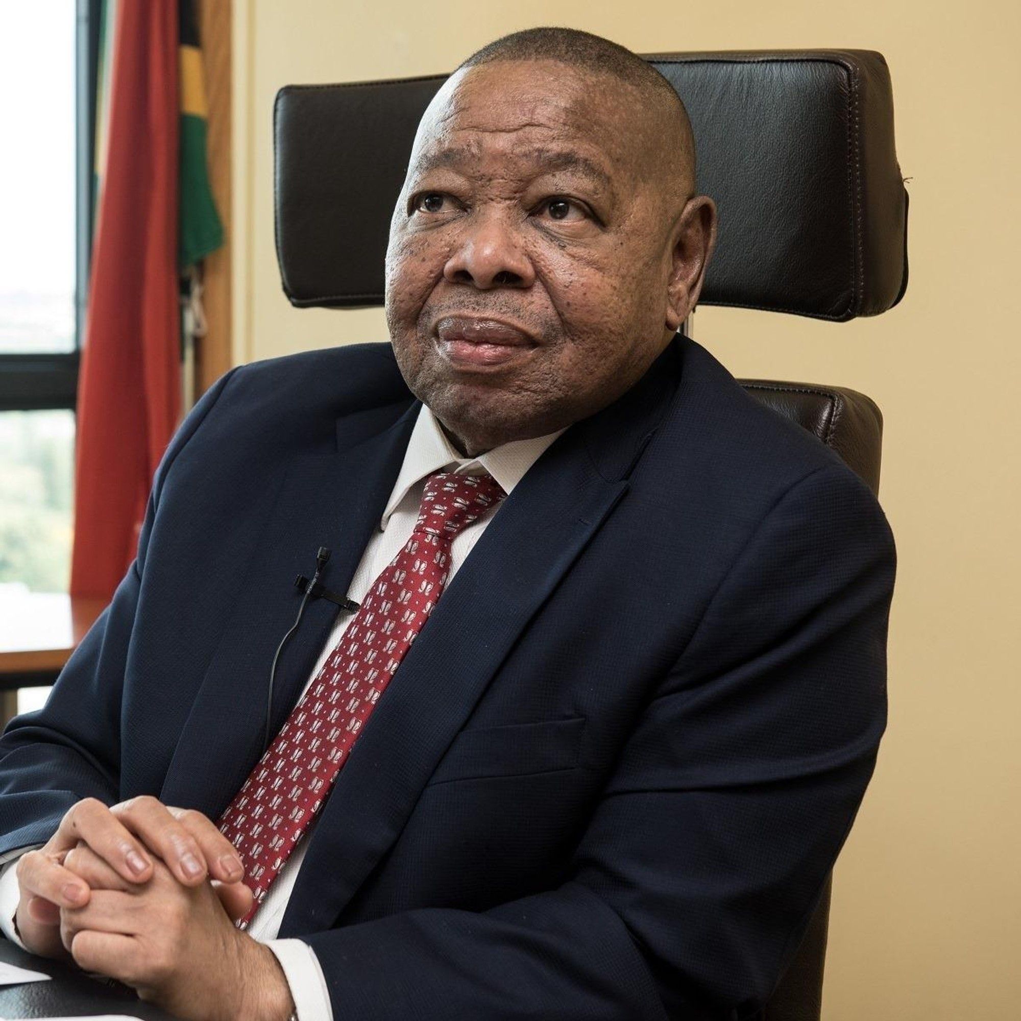 Bafuna siqhubeke isibonelelo