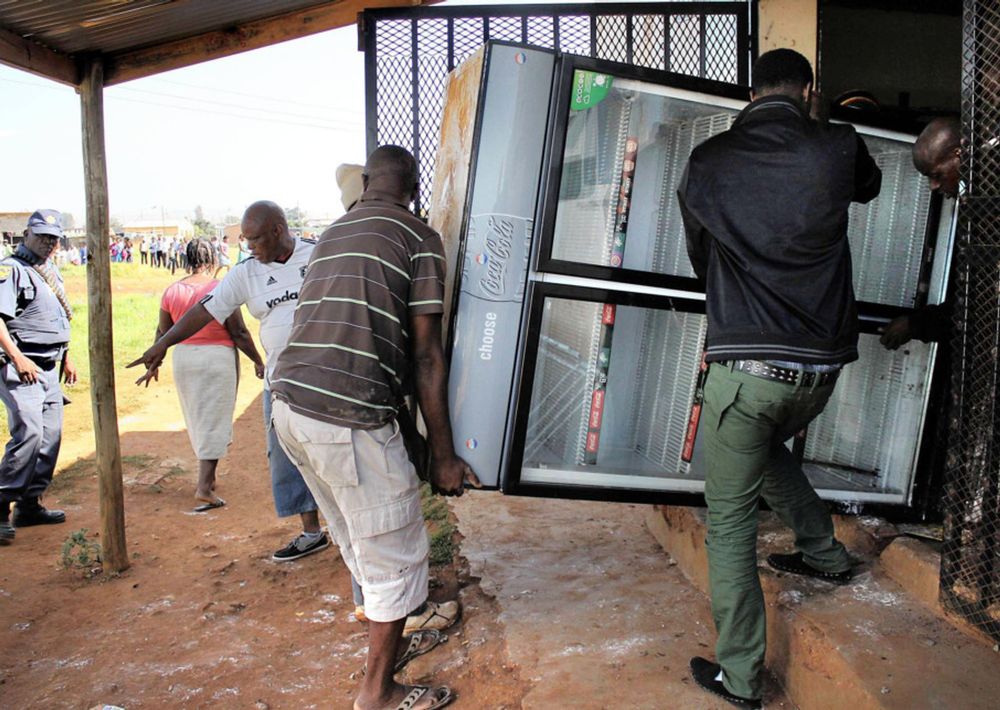 Irate Orange Farm residents lose patience