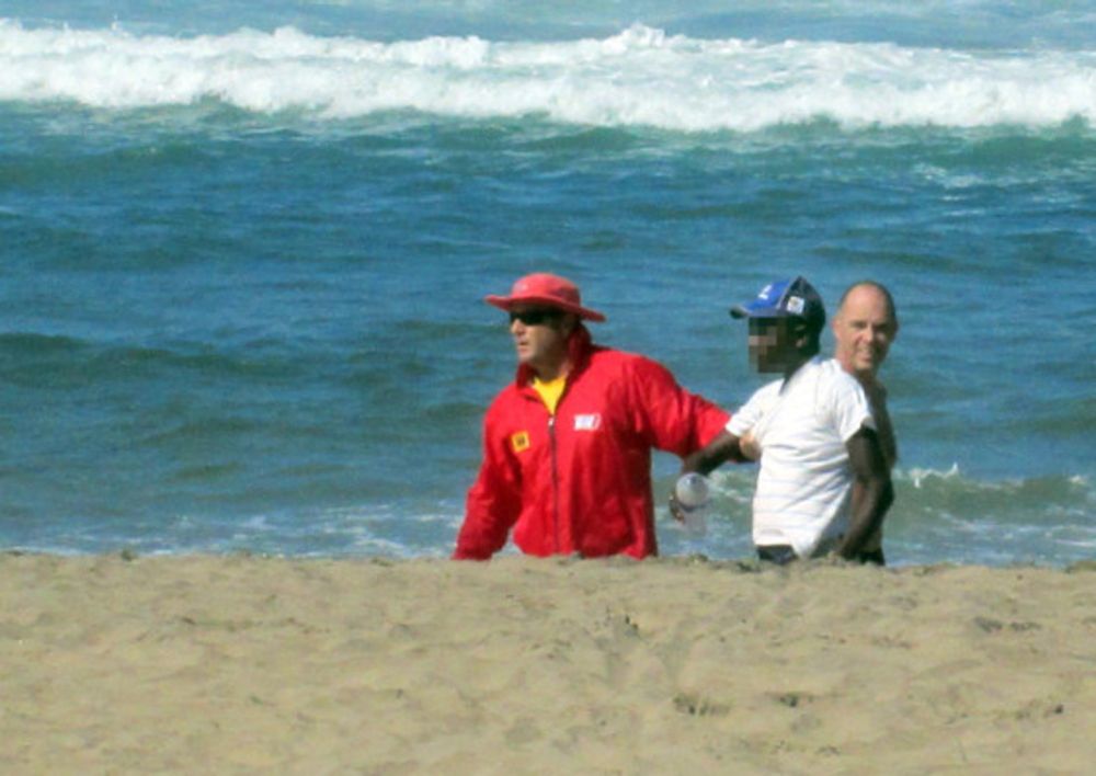 Durban lifeguards nab thief