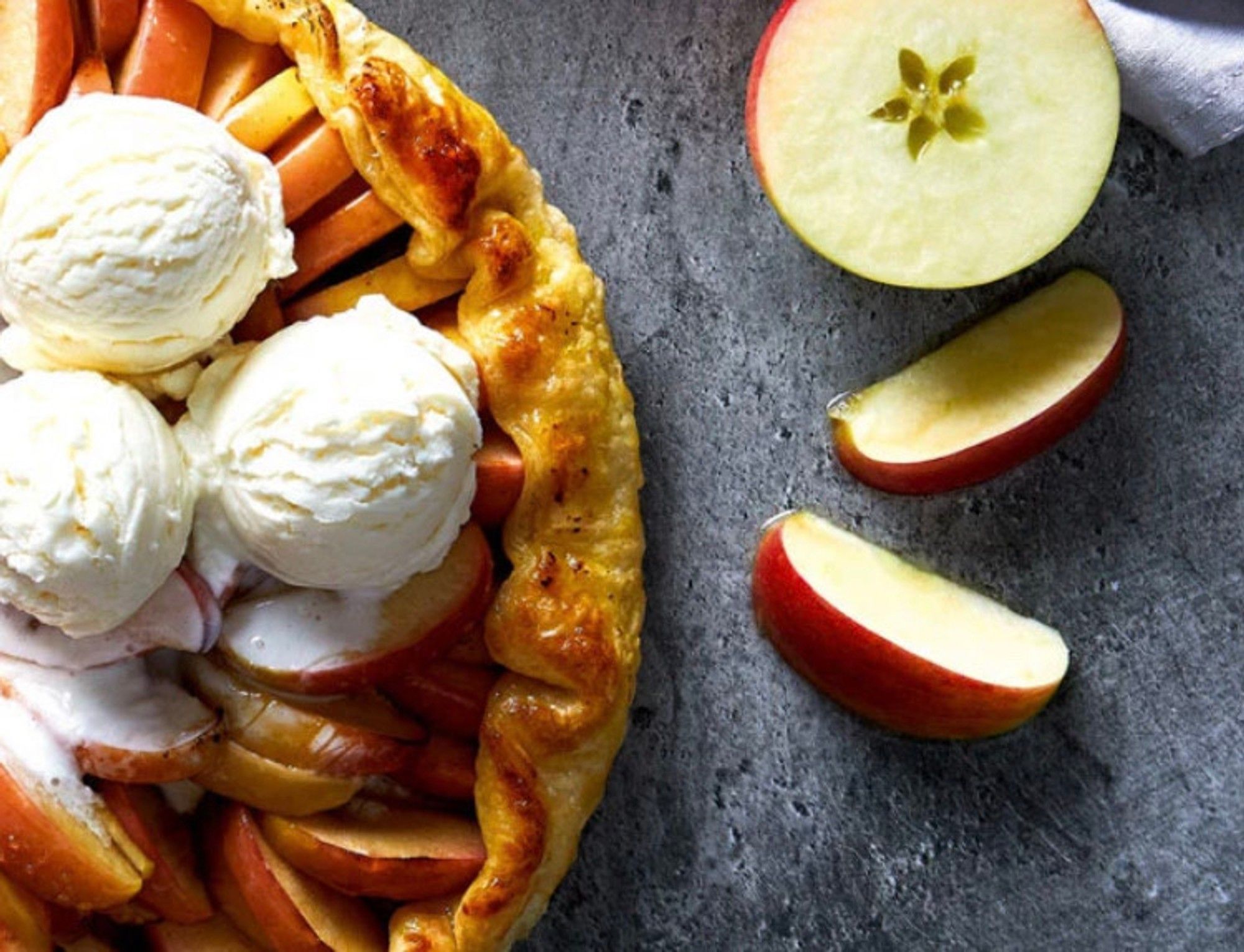 Rustic apple tart