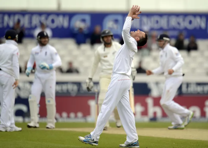 Swann bowls England to victory