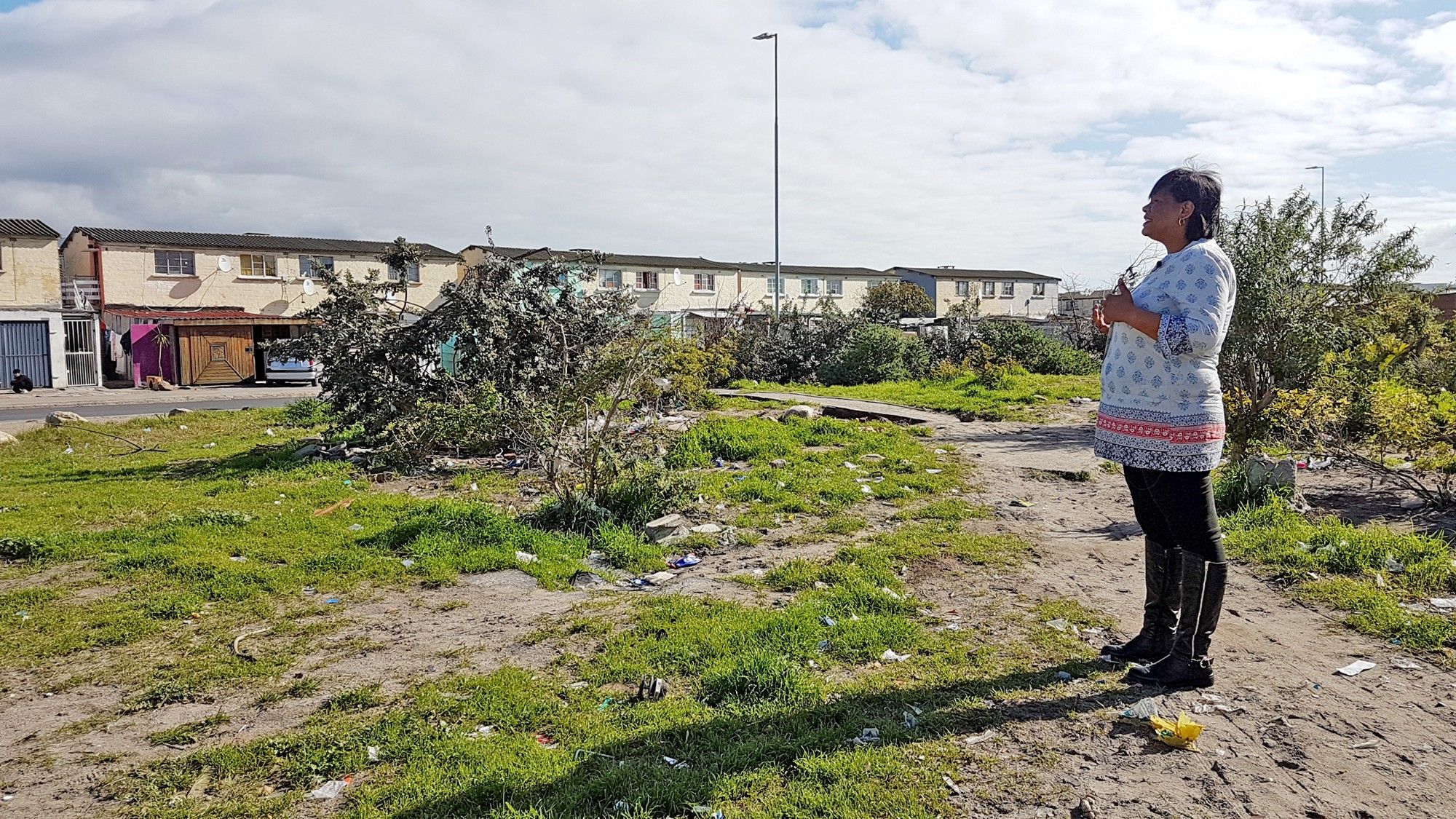 Situation 'unpredictable' in Manenberg as Cape gangs clash for control ...