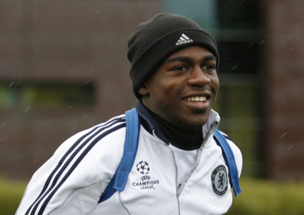 Kakuta extends Chelsea deal