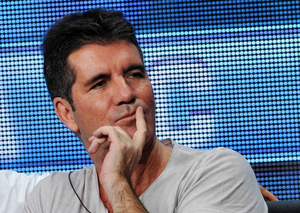 Simon won’t ‘look far down’ during birth