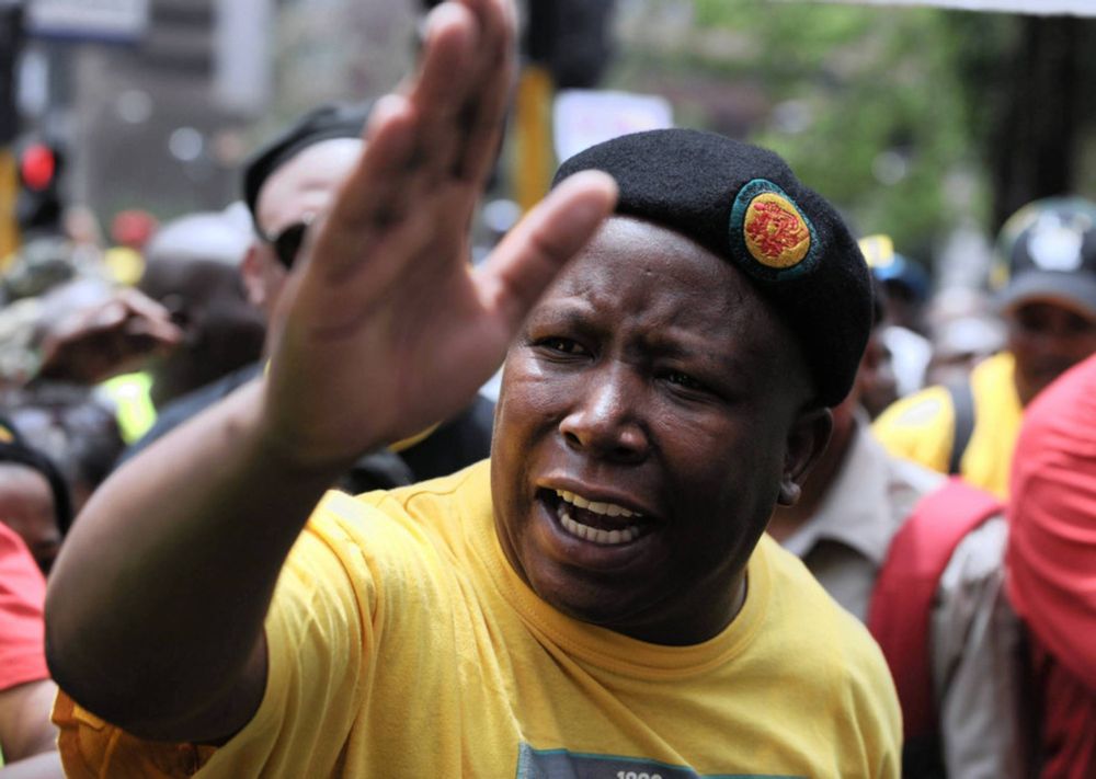Traders cash in on Juju beret trend