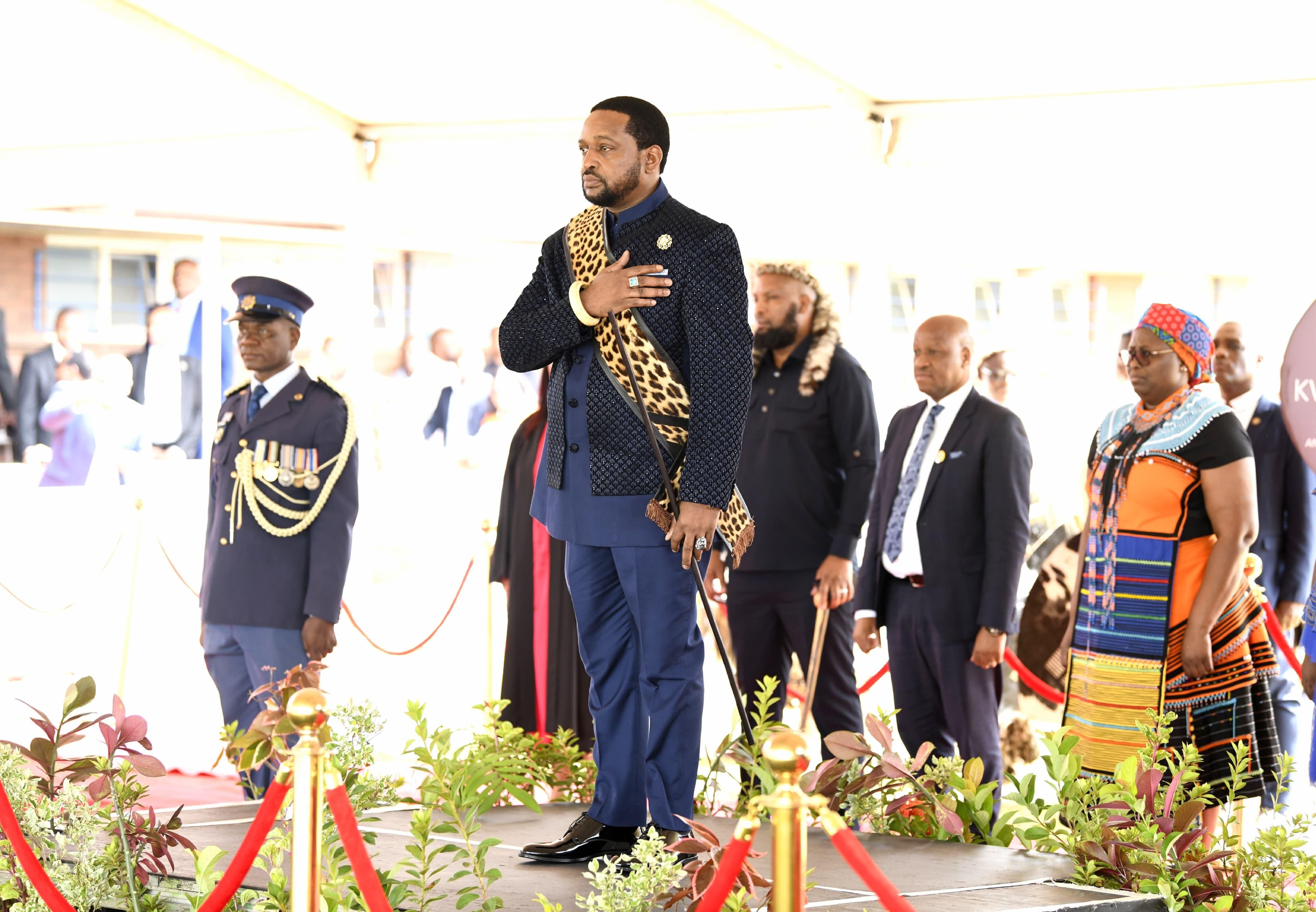 KZN premier ropes in Ramaphosa amidst concerns over King Misuzulu's ...