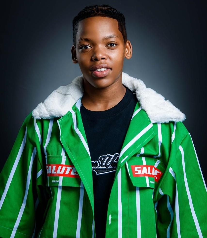 Uzifake ebantwini ngengoma eqinisa abathandana beqhelelene