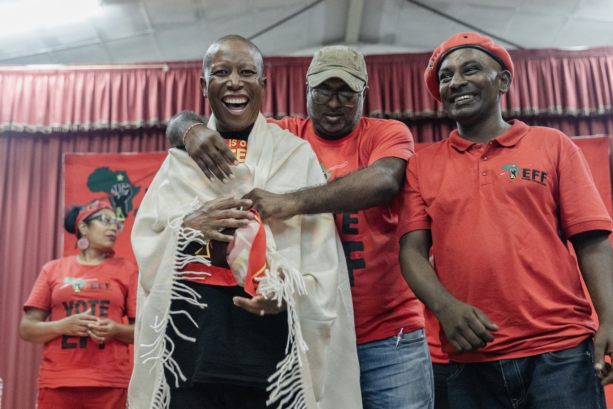 ‘The Indian community belongs to the EFF’: Malema cozies up to Phoenix ...