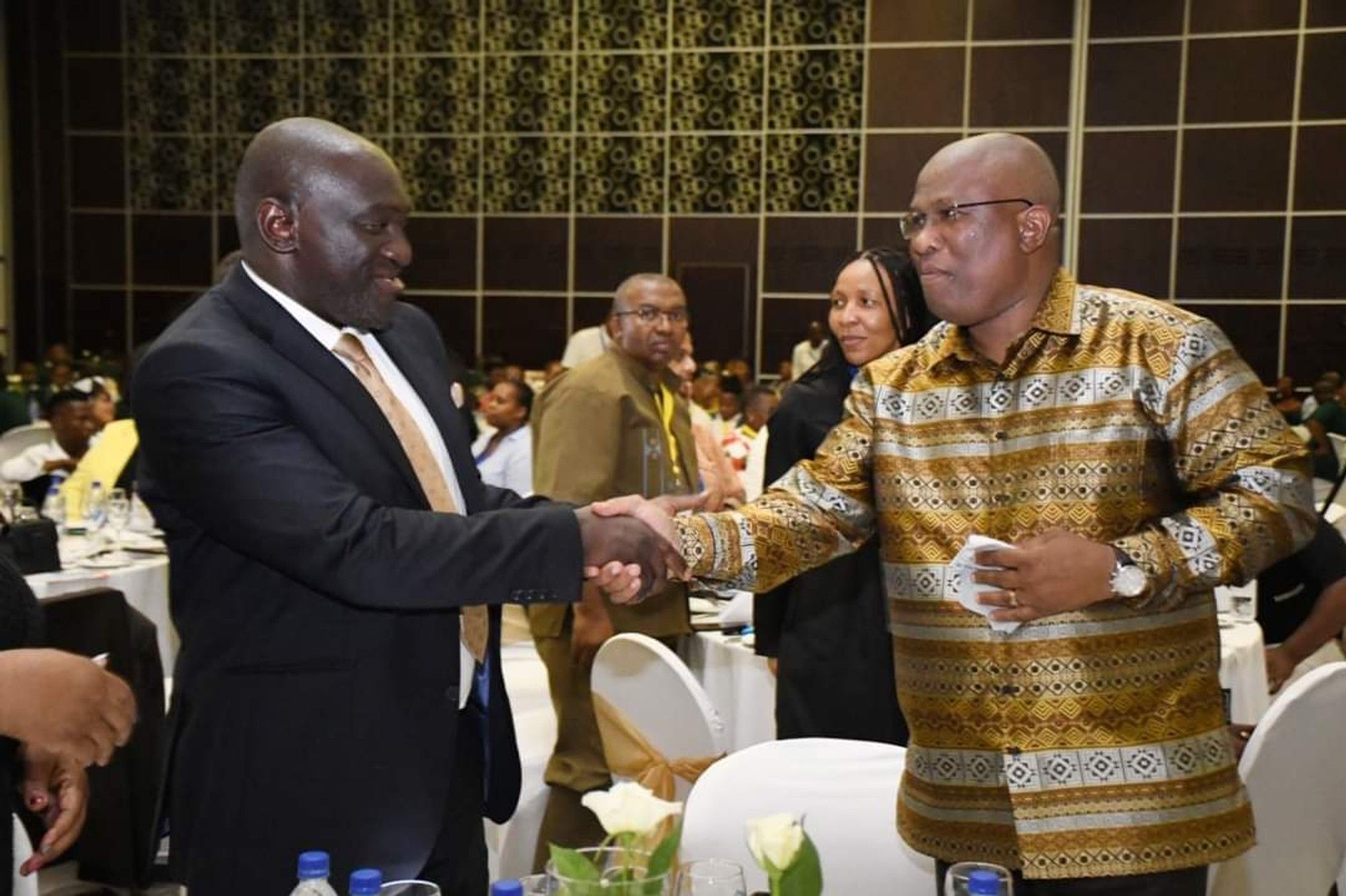 Imfundo yeyomntu wonke eAlfred Nzo