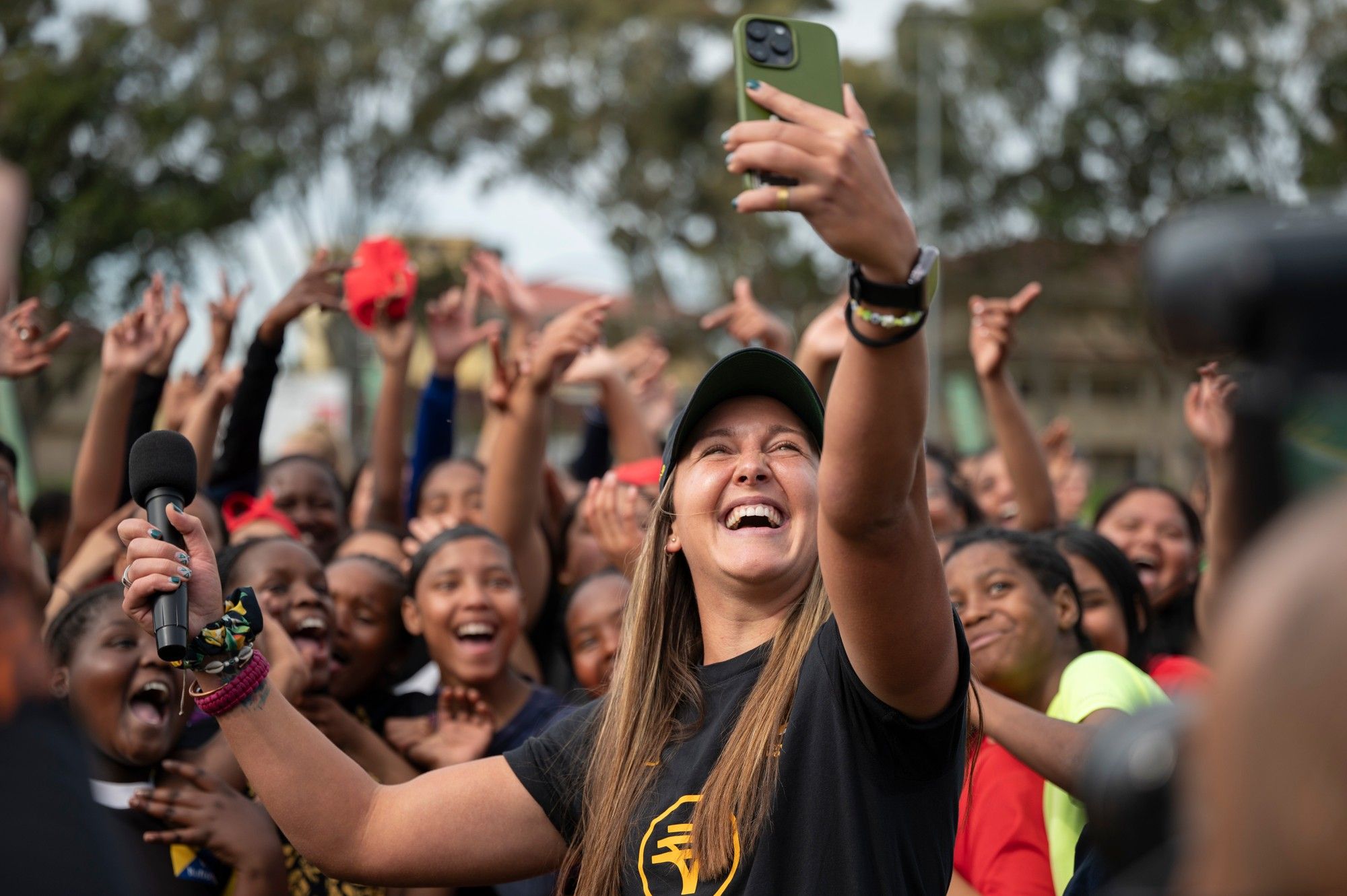 Cape learners play rugby with international women’s teams at the Green ...