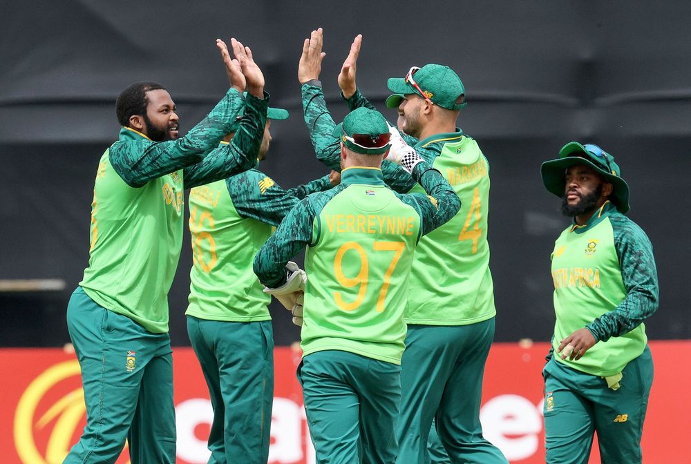 Mark Boucher: Proteas are emotionally drained by riots back home