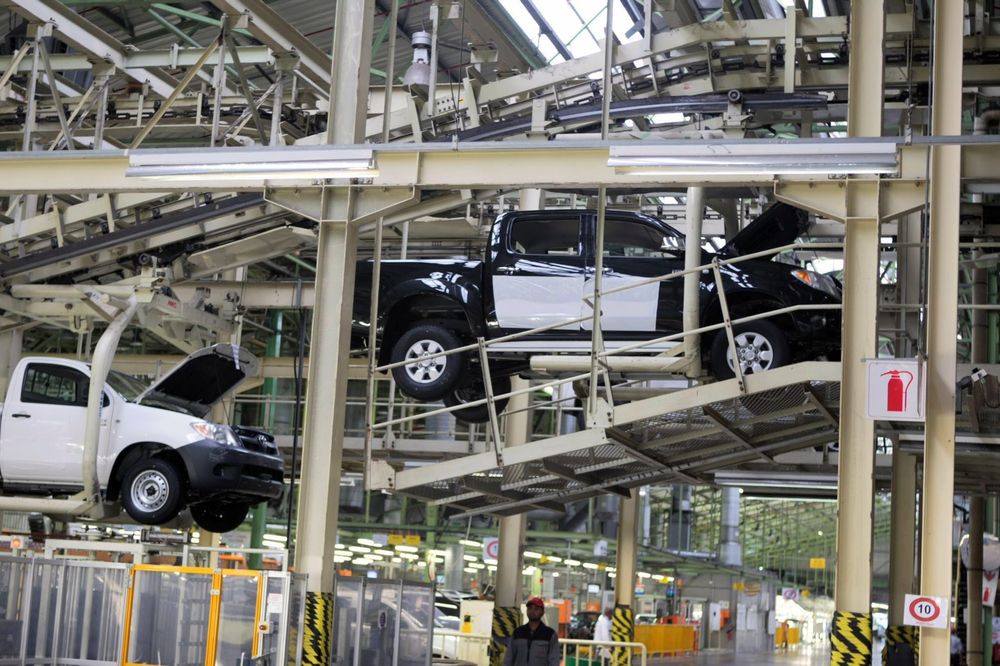 Power cuts sends manufacturing production in SA on a downward spiral