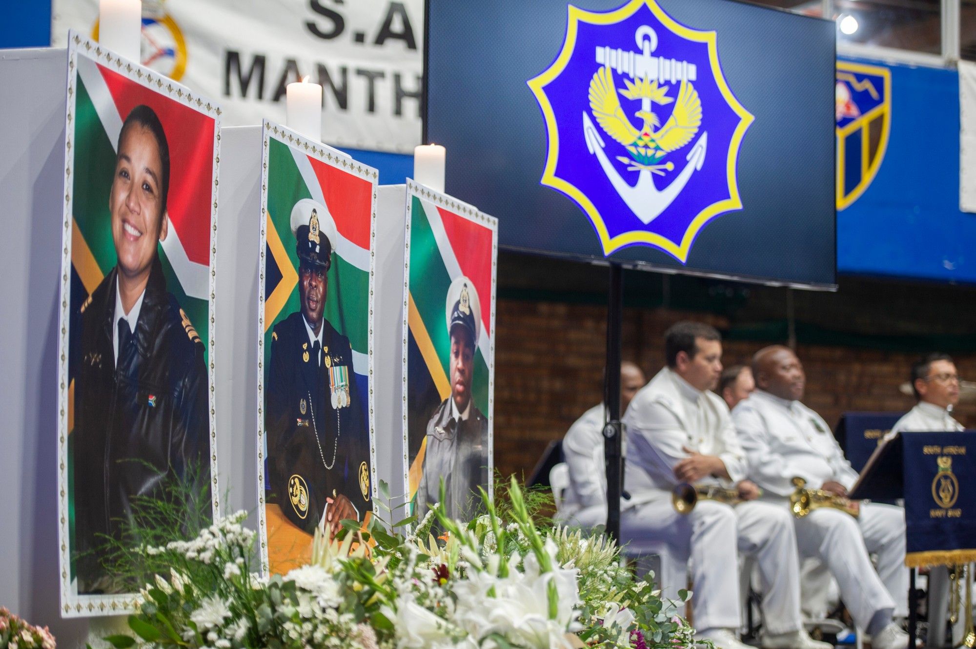 SA Navy hands over inquiry report to Hawks in submarine tragedy ...