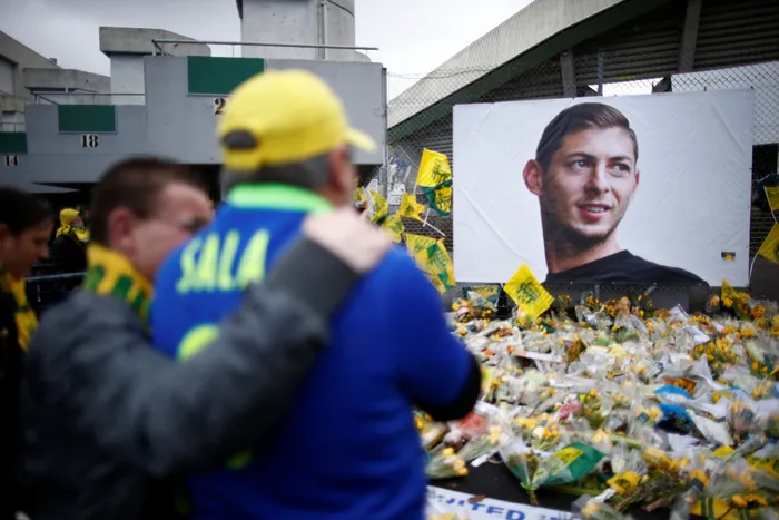 Cardiff City continue to refuse to pay fee for Emiliano Sala amid crash ...