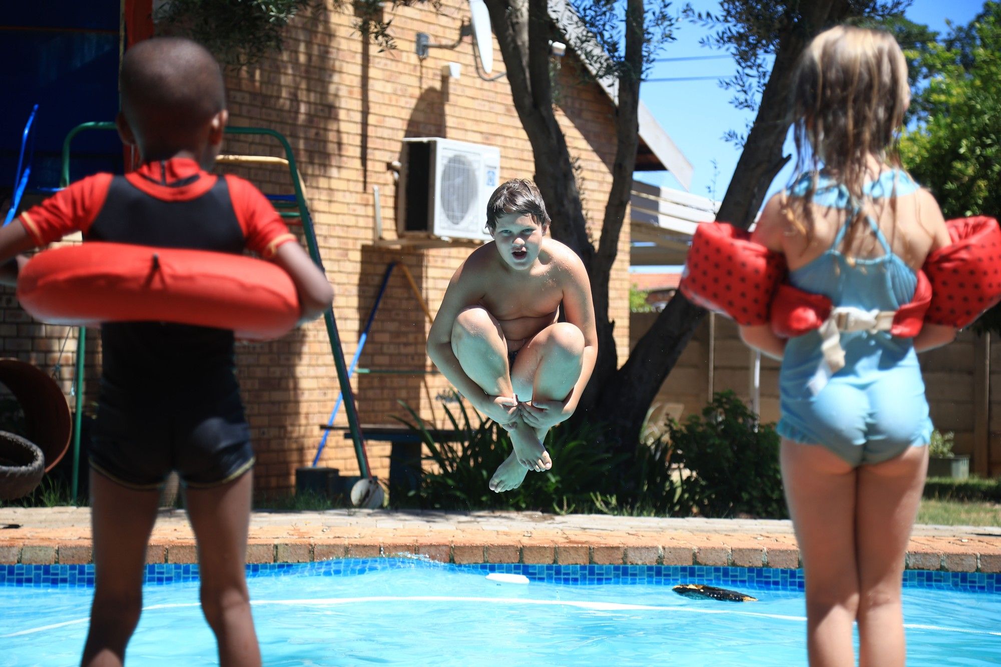 How to make a splash this summer without making headlines