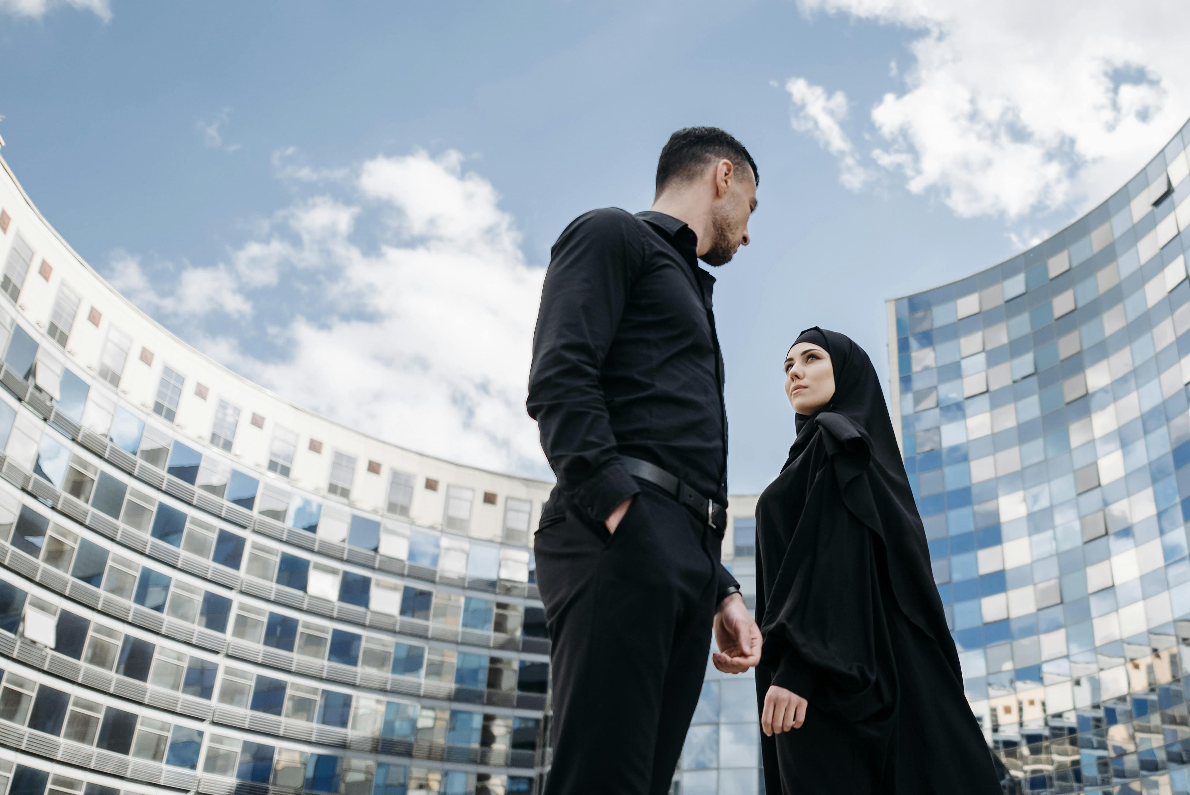 Your guide to UAE etiquette: What every visitor should know