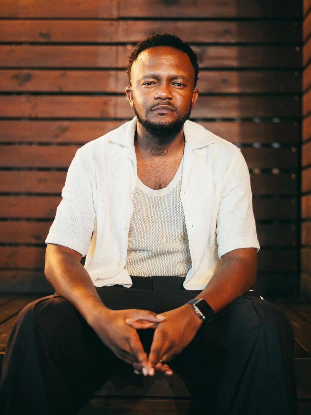 WATCH: Kwesta’s petrol station performance for young fan leaves Mzansi ...