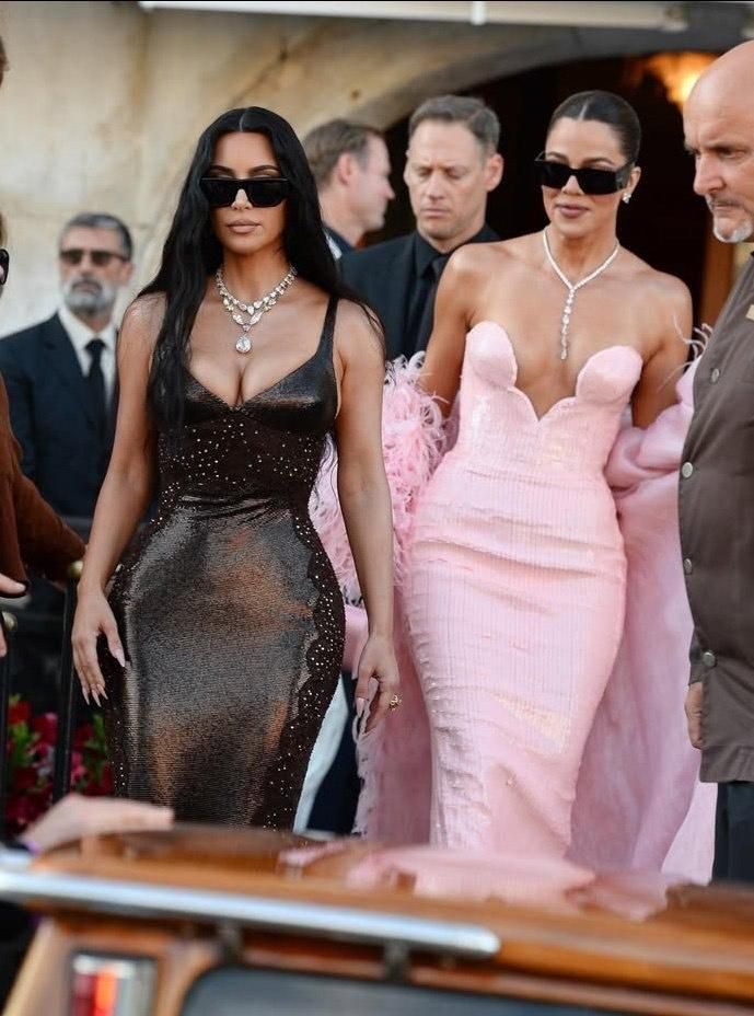 LOOK: The Kar-Jenner family dazzle at Jeff Bezos and Lauren Sánchez's lavish wedding in Venice