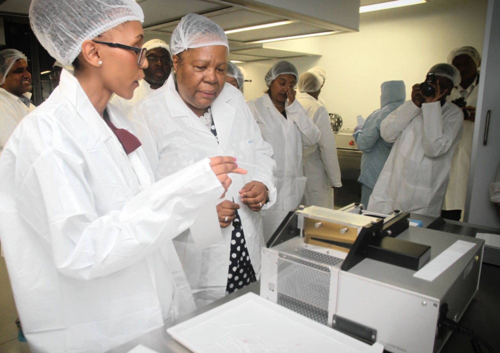 Government unveils new research laboratory