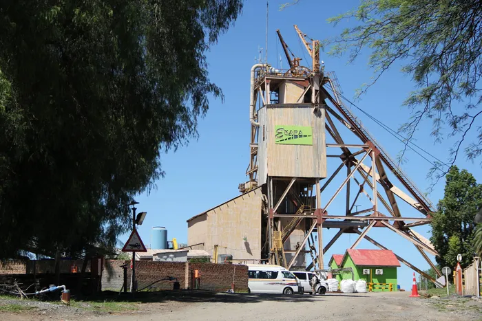 Minister Gwede Mantashe says recovering trapped Ekapa miners is a priority