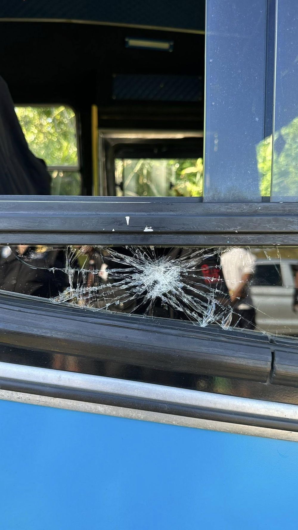 Bus driver shot and passengers robbed in Buffelsdraai