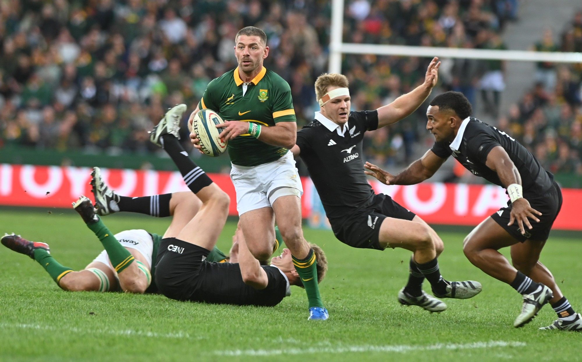 Rassie Erasmus won’t leave Willie le Roux stranded on 98 not out for ...