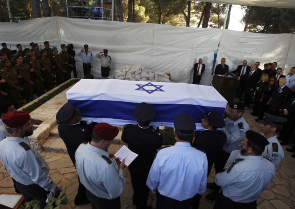 Ex-Israeli PM Yitzhak Shamir buried