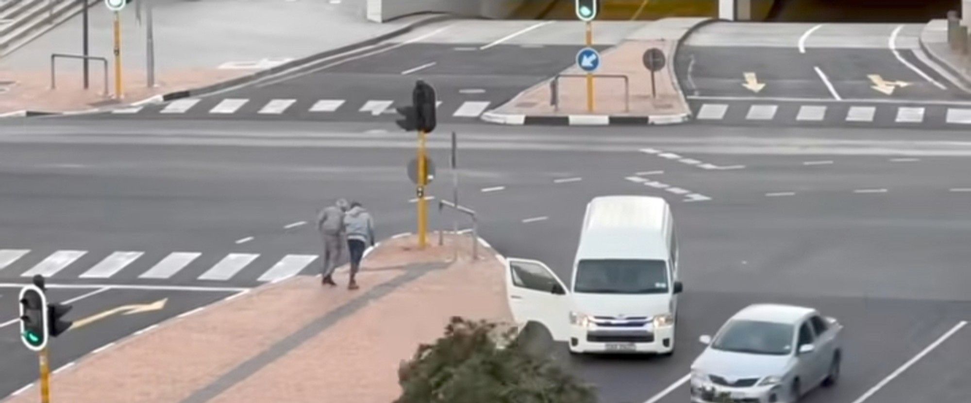 WATCH: Cape Town taxi driver’s act of kindness in extreme winds goes viral