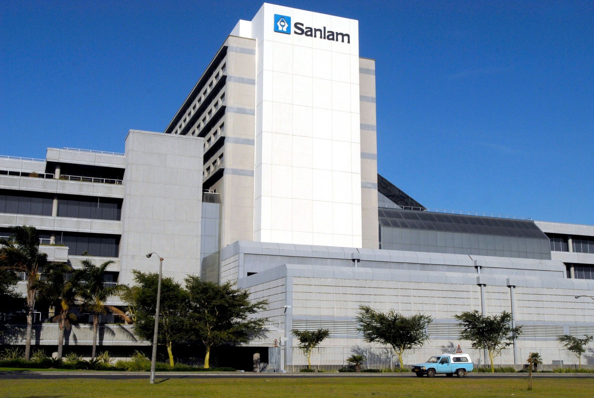 Sanlam reaches massive asset management deal with UK-based Ninety One