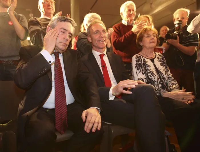 Labour leads Conservatives by 1 point