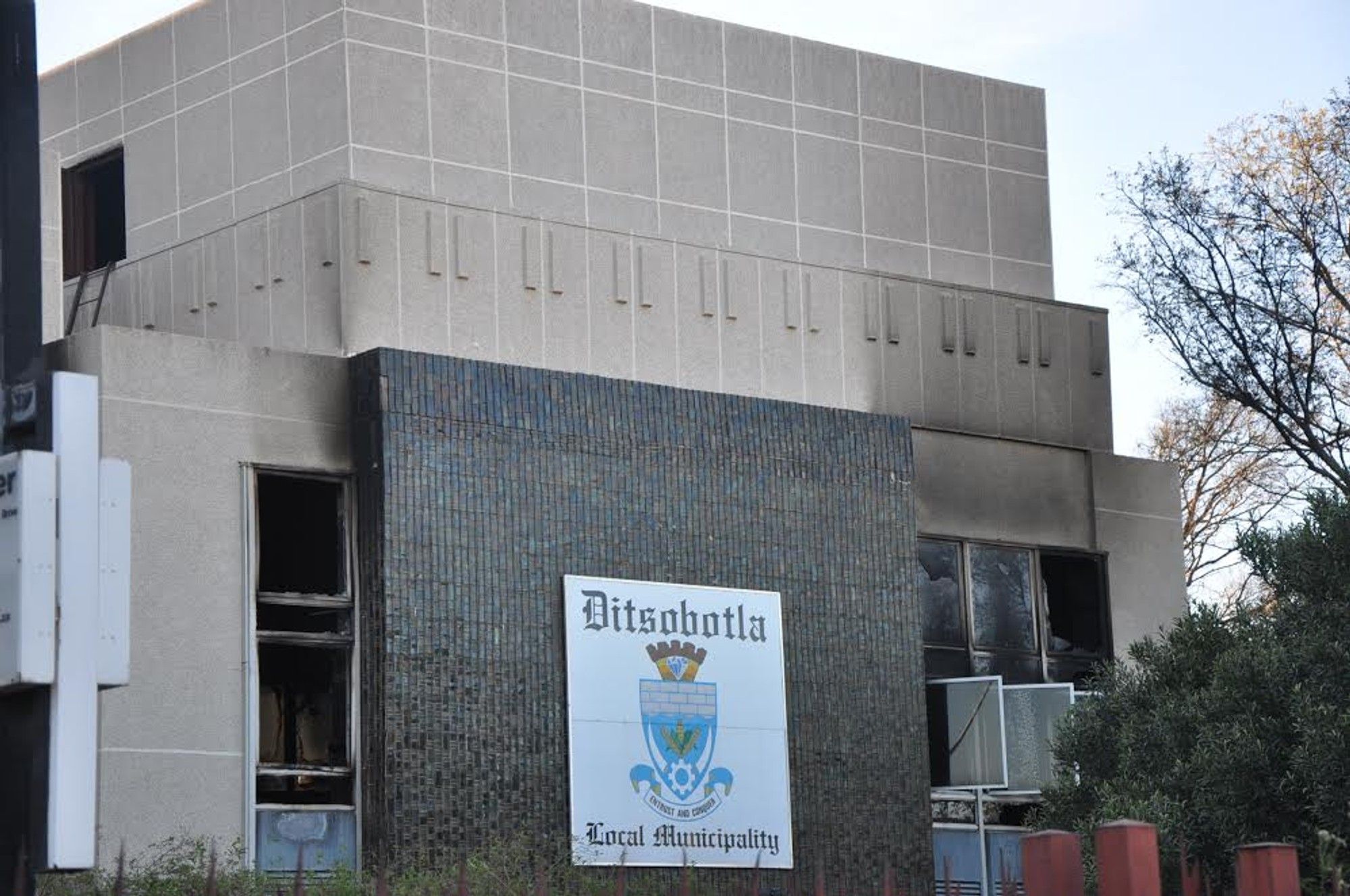Leadership crisis deepens: Ditsobotla Municipality faces dual authority ...