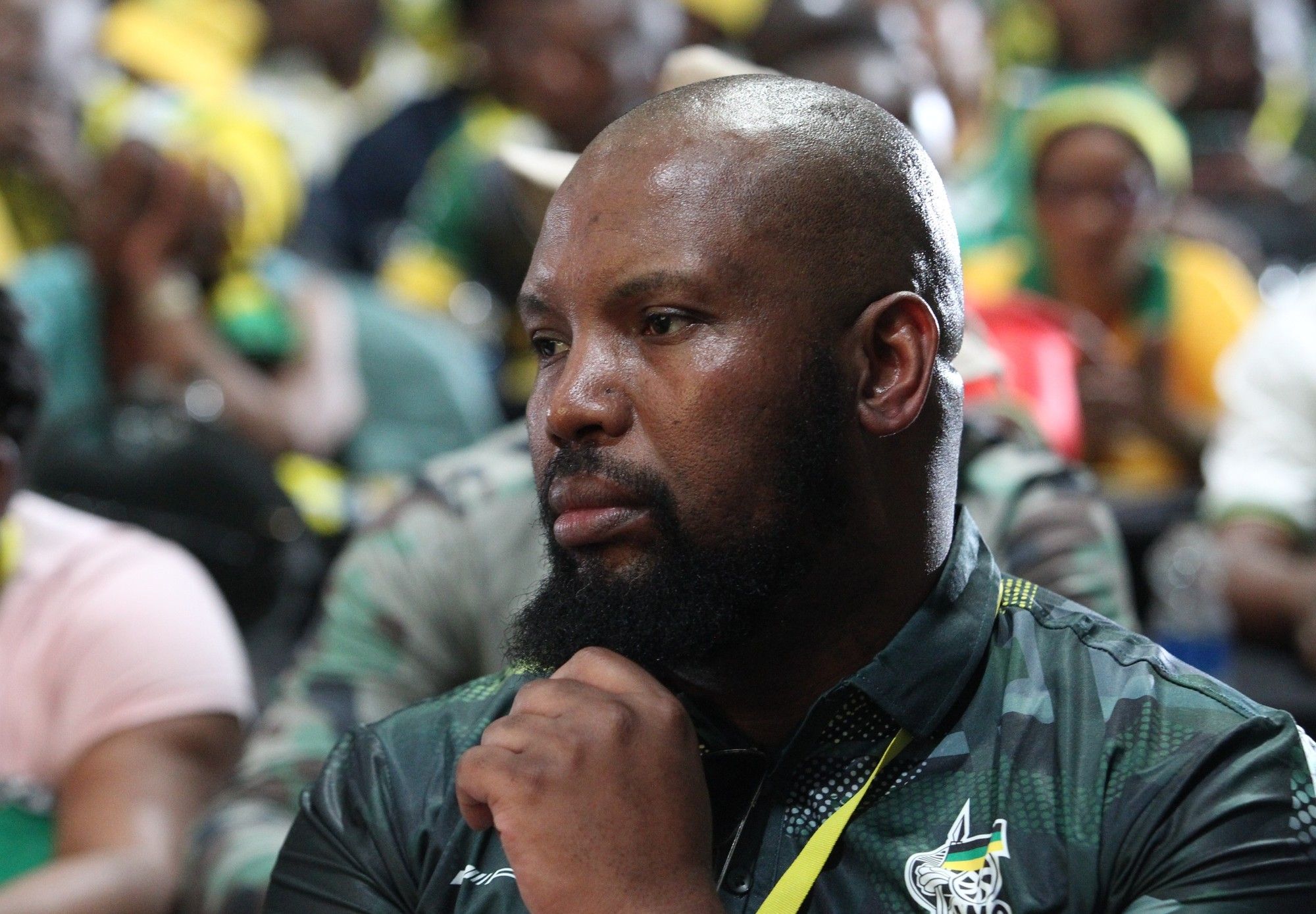 Kugobe uphondo ngesikweletu samaholo ezinduna