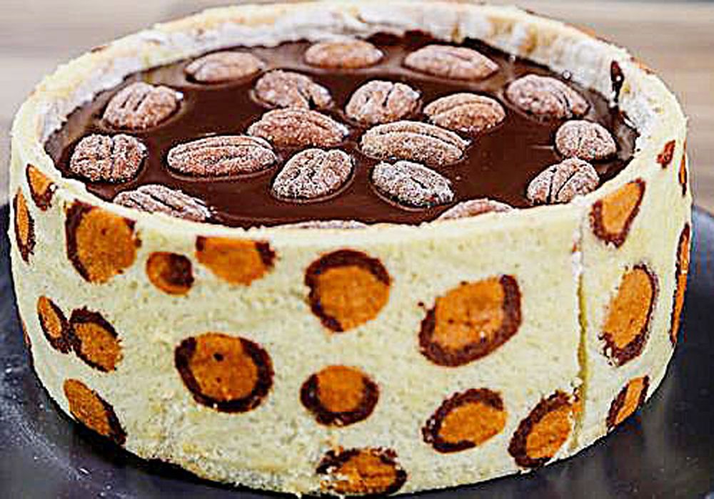 How 20 minutes’ extra sleep could help you say no to cake