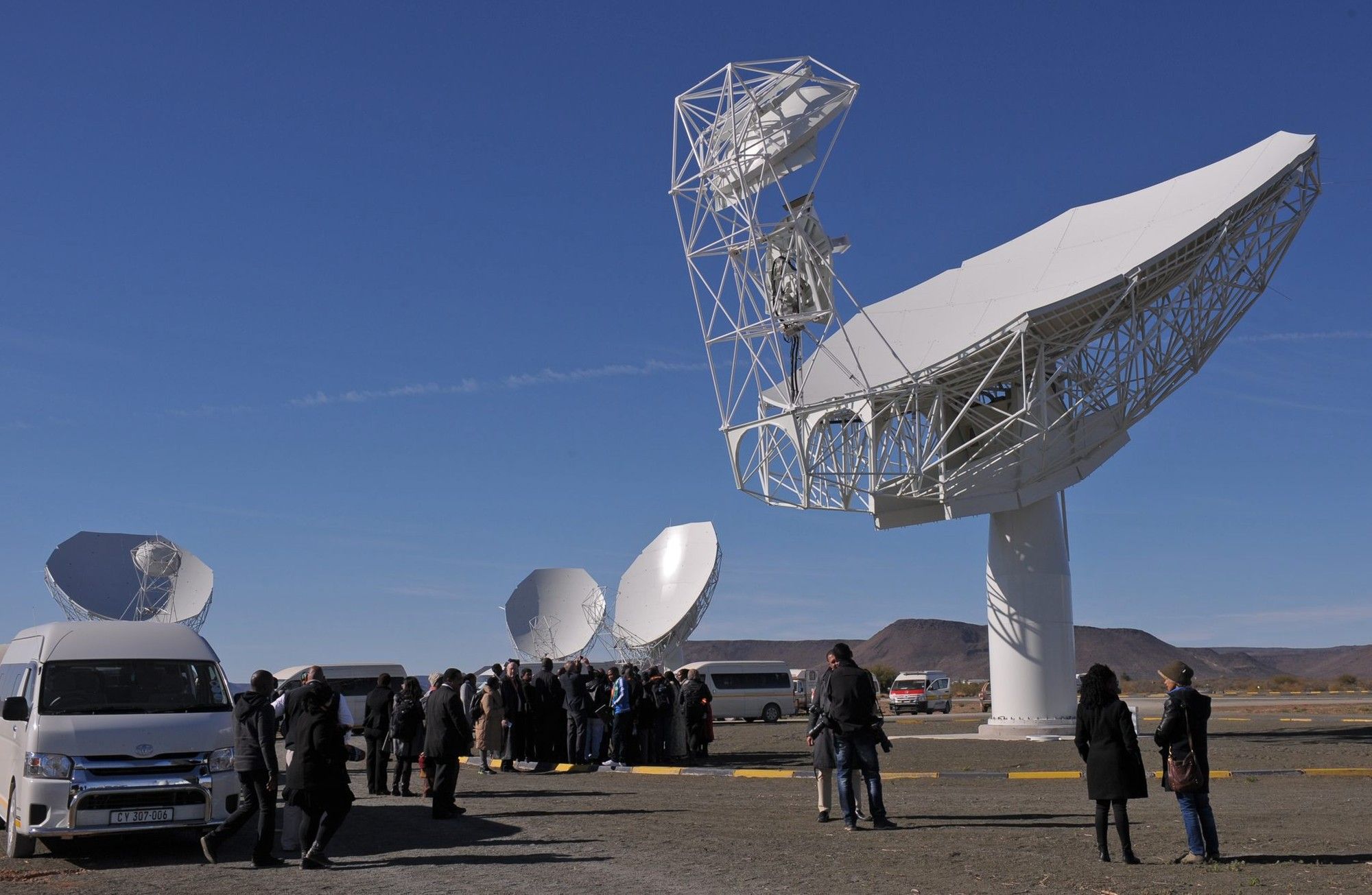 In Sutherland in the Karoo, a unique telescope link-up scans deep space