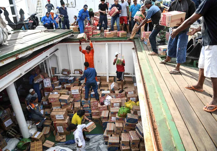 Foreign aid ramps up for Indonesia's desperate, starving quake survivors