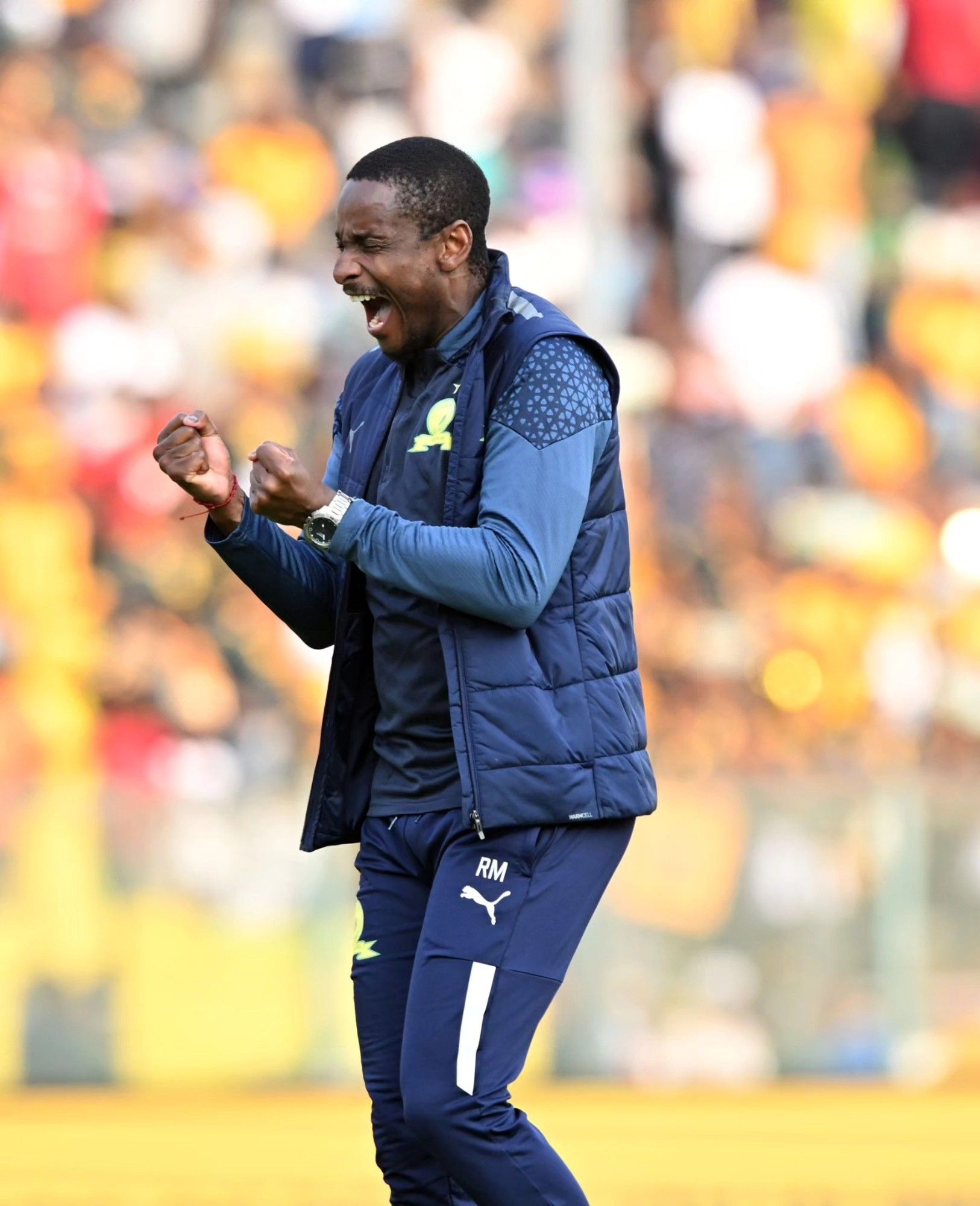 URulani Mokwena uchitha amahumhum ngomdlali weMamelodi Sundowns!