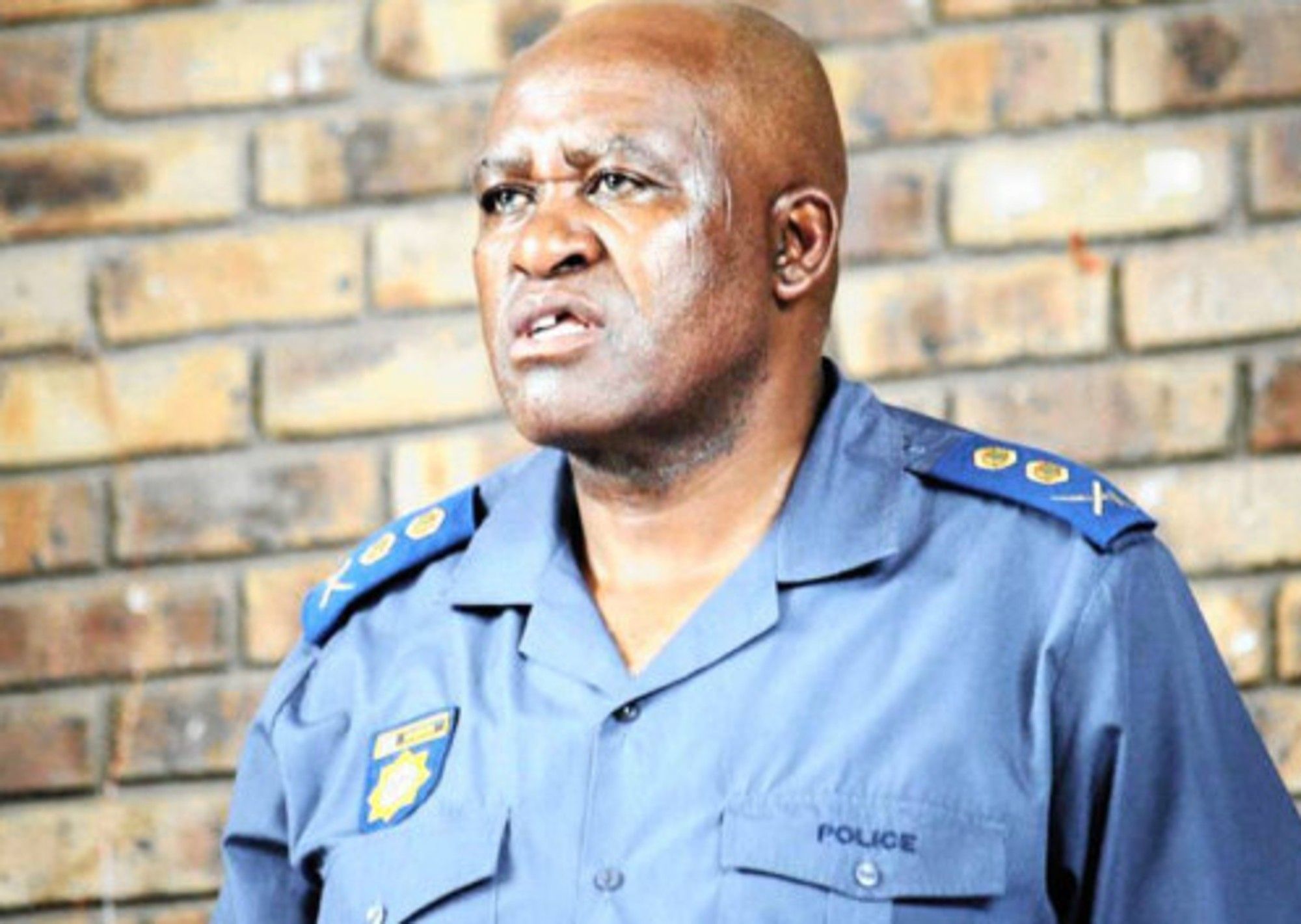 Hawks boss swoops on unit’s head