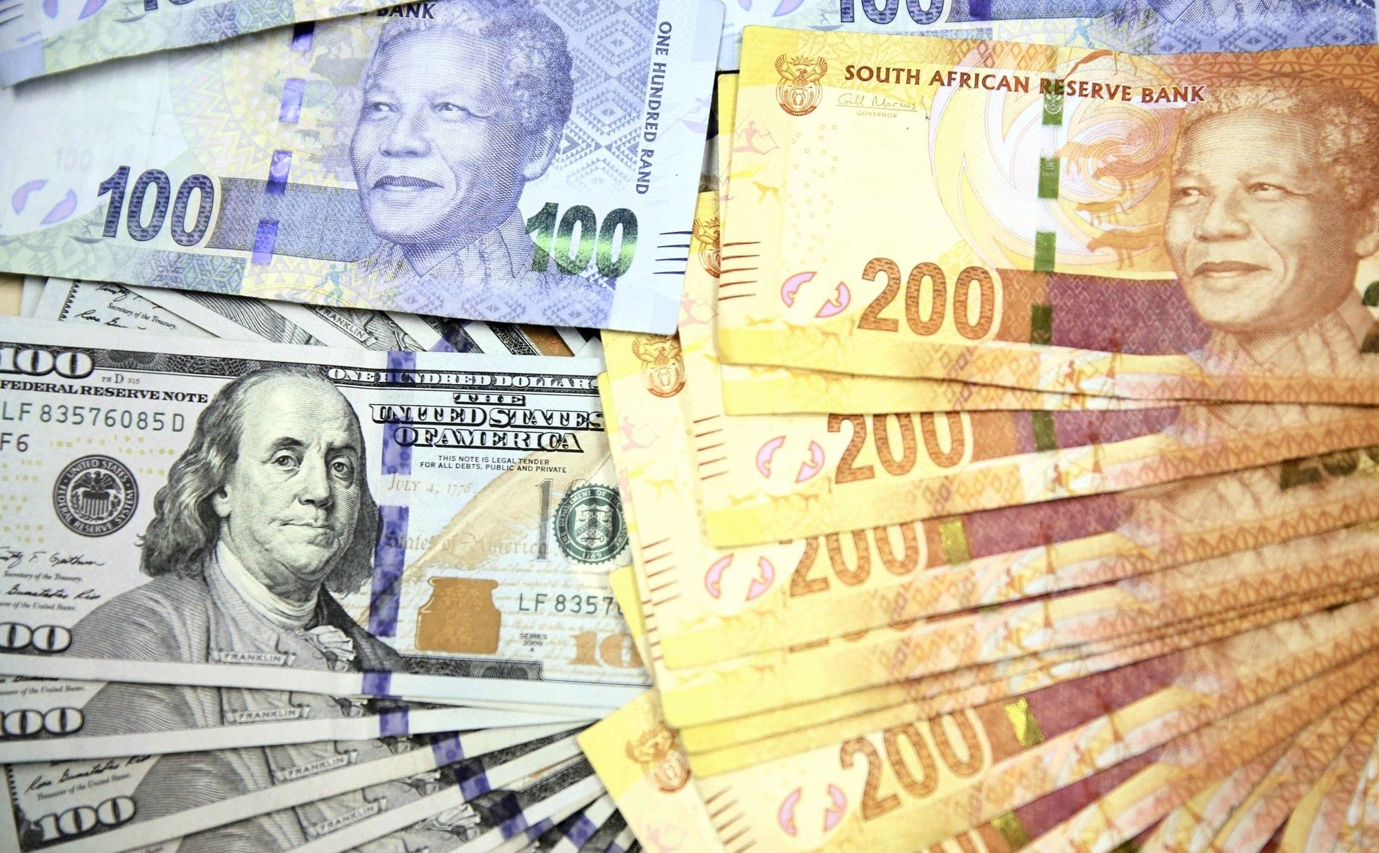 Rand strengthens beyond key level